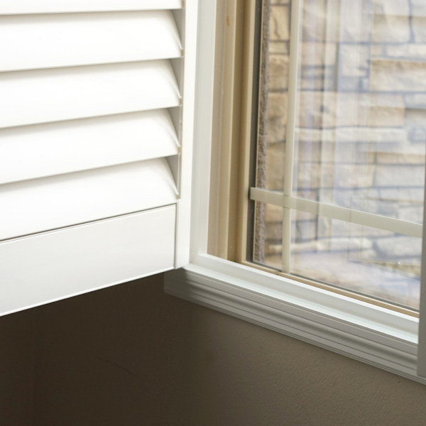 Plantation Shutters vs. Traditional Shutters: What Are the Differences? - Shutters and More, Inc.